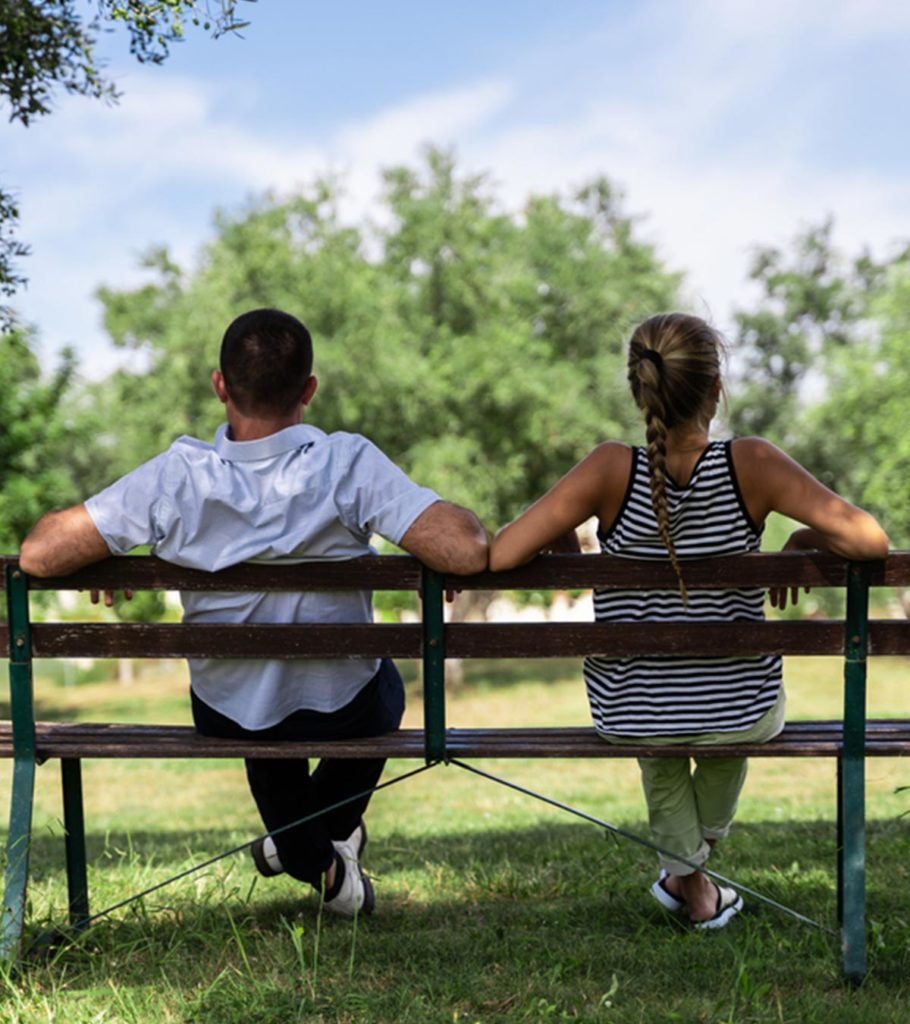 Enmeshed Relationship: 17 Signs, Causes And How To Break Free