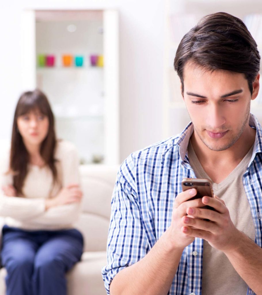 What Is Considered Cheating In A Relationship? 6 Common Forms